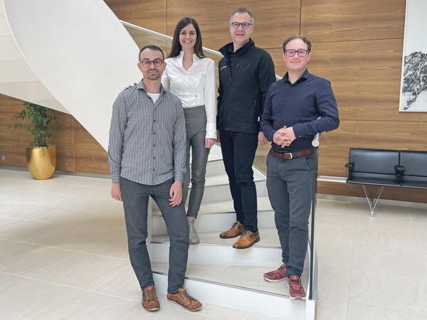 Weiter auf Expansionskurs - i.safe MOBILE beteiligt sich mit ...